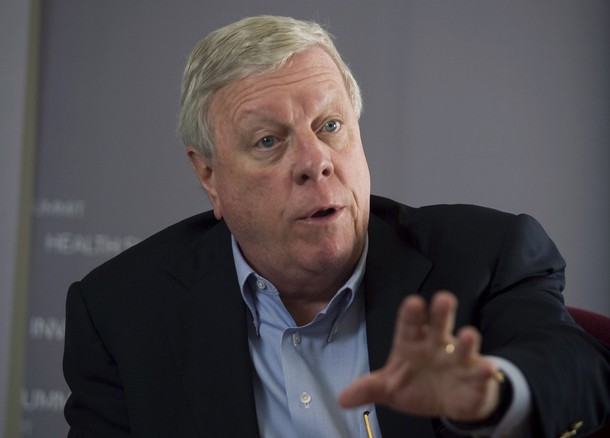 10 CEOs On $1 Salaries (Apart From Their $Millions in Stock Options)